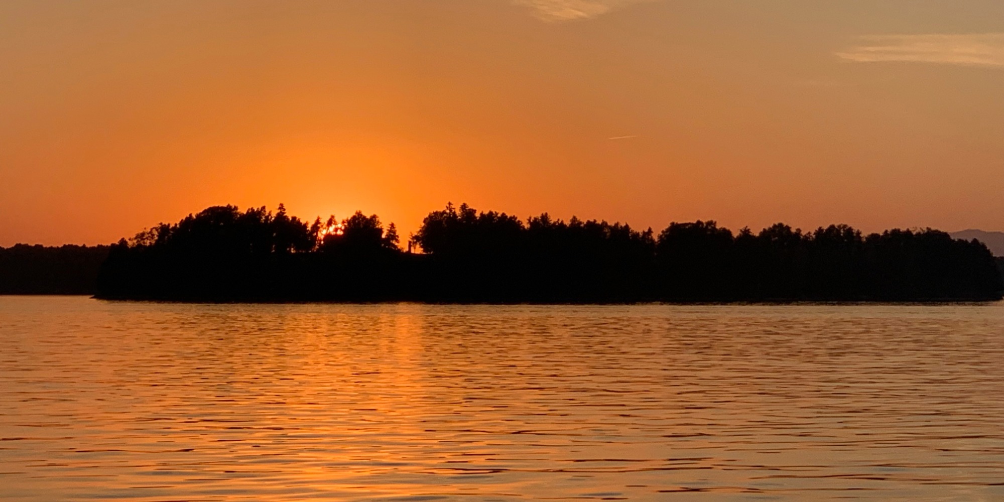 Lake Champlain Sunset Cruise | Champlain Island Magical Boat Tours