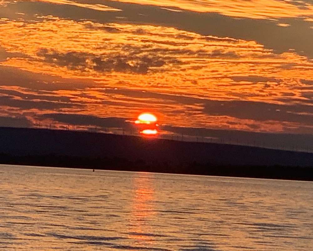 Lake Champlain Sunset Cruise | Champlain Island Magical Boat Tours